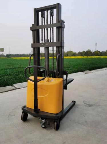Will Semi-electric Stacker Get Damaged In Rain? Maintenance Tips